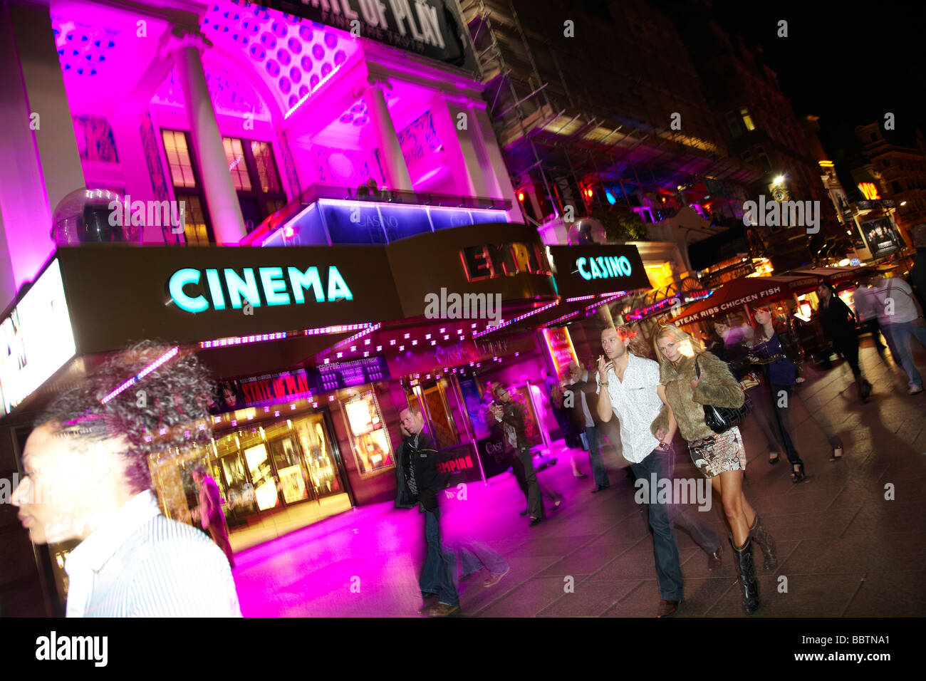 Night time leicester square hi-res stock photography and images - Alamy