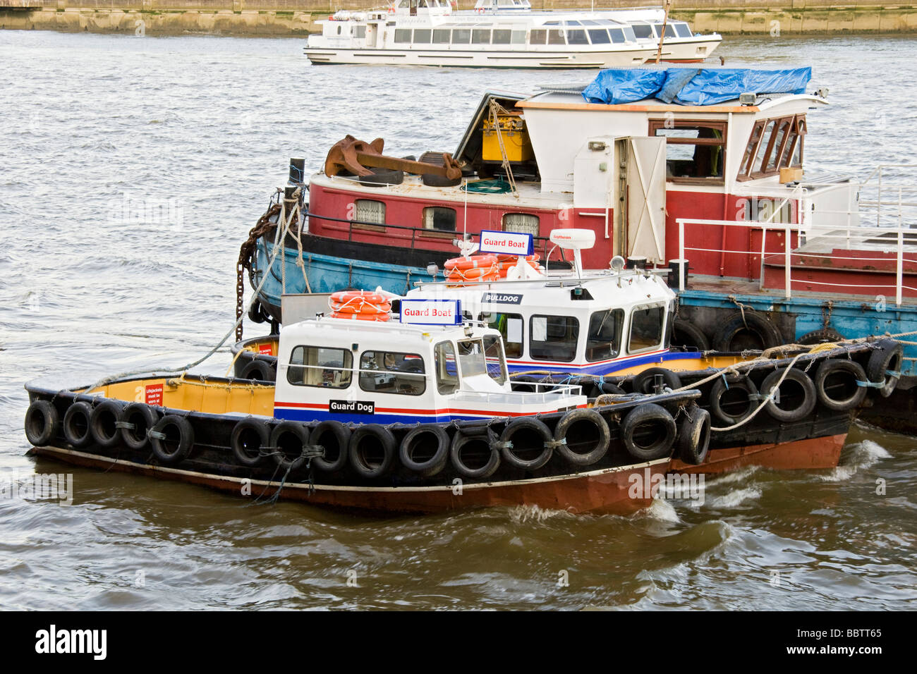 River thames tugs hi-res stock photography and images - Alamy