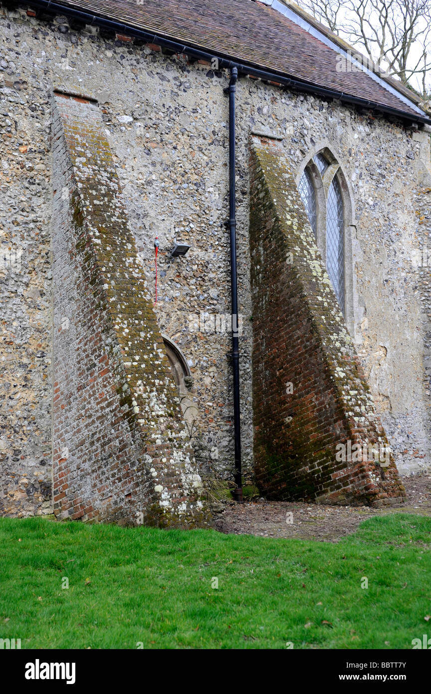 Wall buttresses hi-res stock photography and images - Alamy