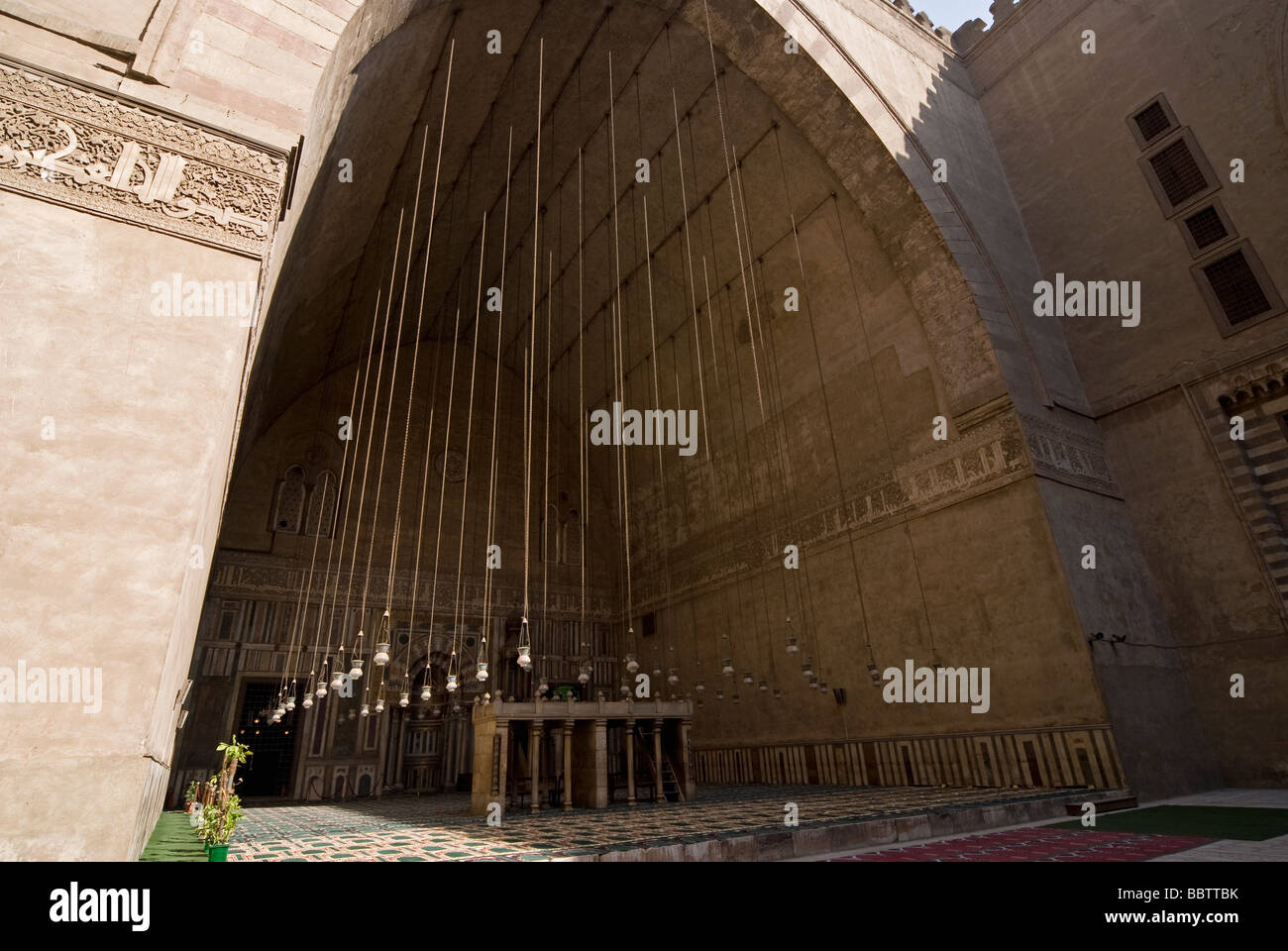 Sultan mosque interior cairo egypt hi-res stock photography and images ...