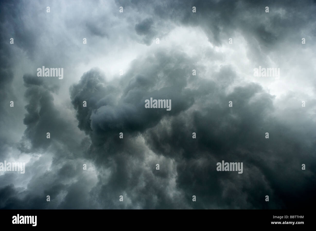 STORM STORMY CLOUD CLOUDS SKY Stock Photo - Alamy