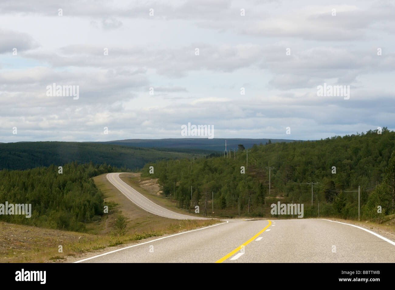 Asphalted road landscape trees hi-res stock photography and images - Alamy