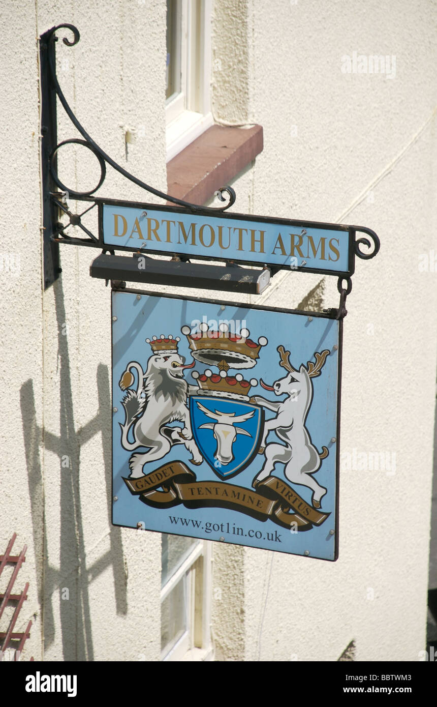 The devon arms pub hi-res stock photography and images - Alamy