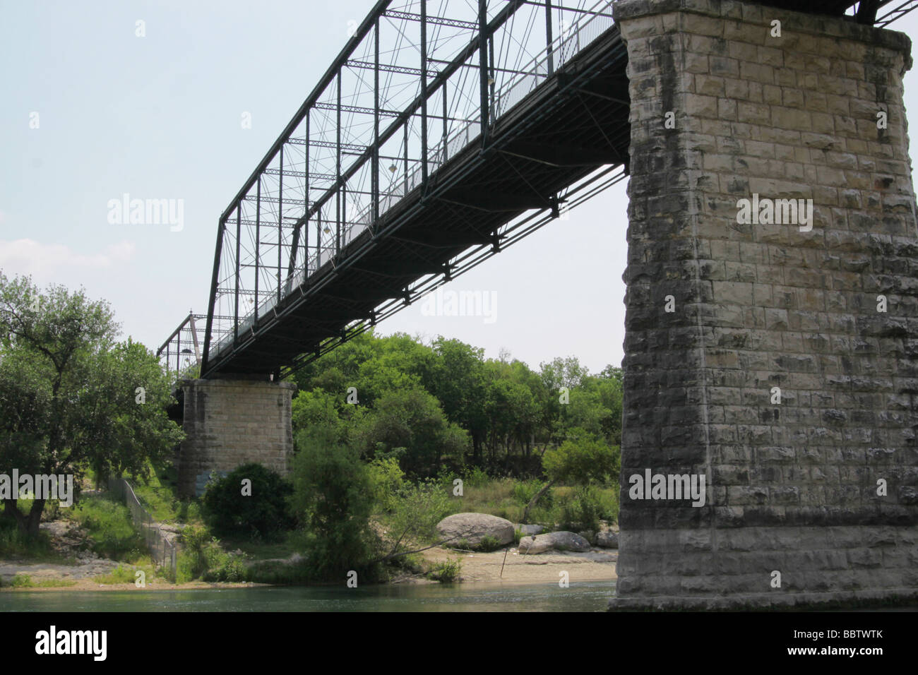Graffiti under railroad bridge hi-res stock photography and images - Alamy