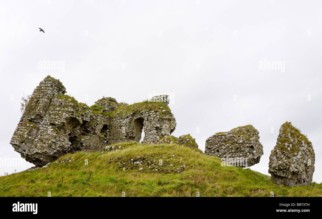 Clonmacnoise castle hi-res stock photography and images - Alamy