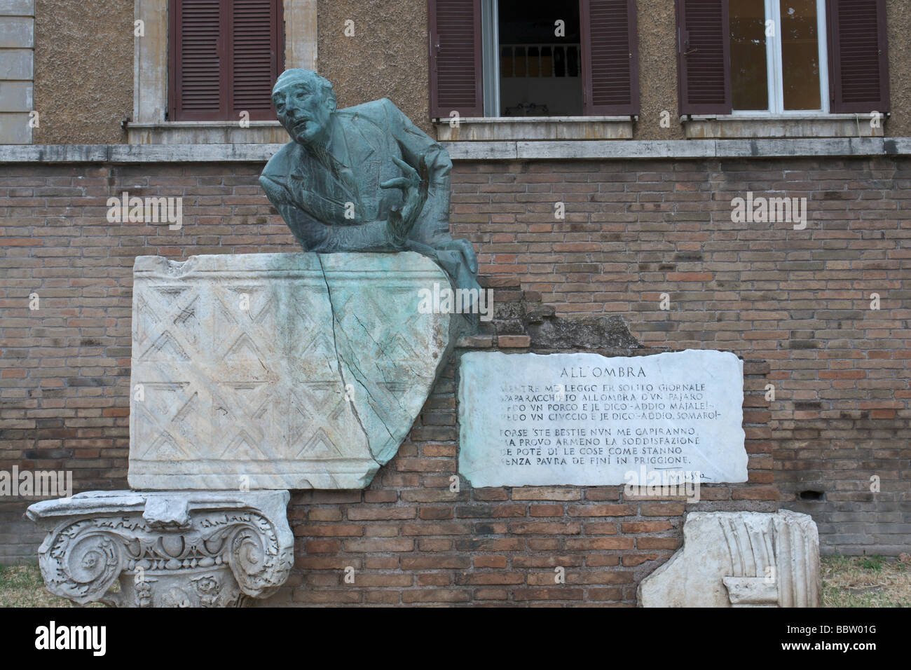 Monument to Roman dialect poet Trilussa in piazza Trilussa in Rome ...