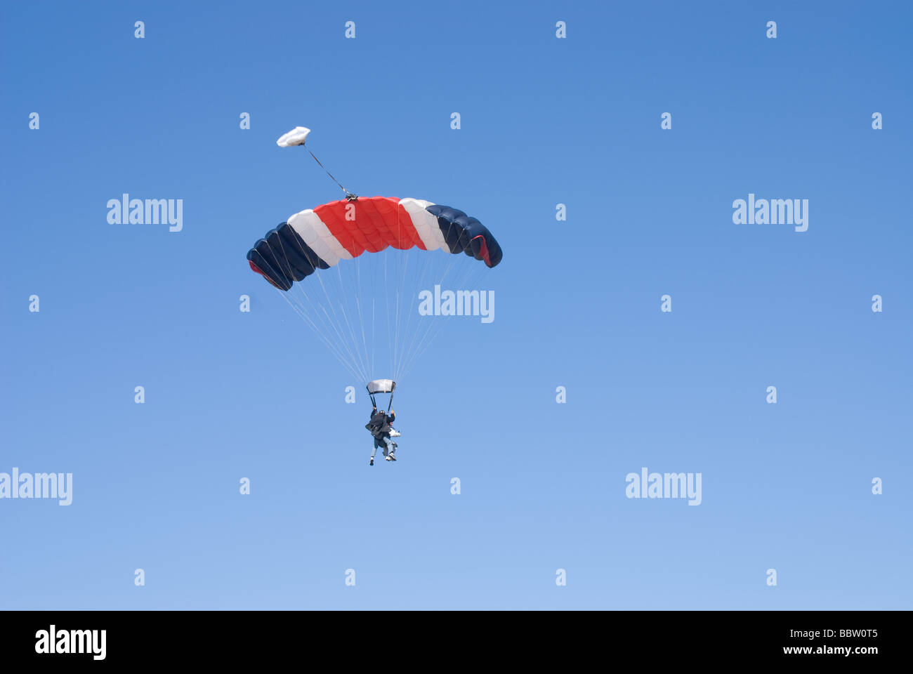 Tandem jumpers at a recent fly-in Stock Photo - Alamy
