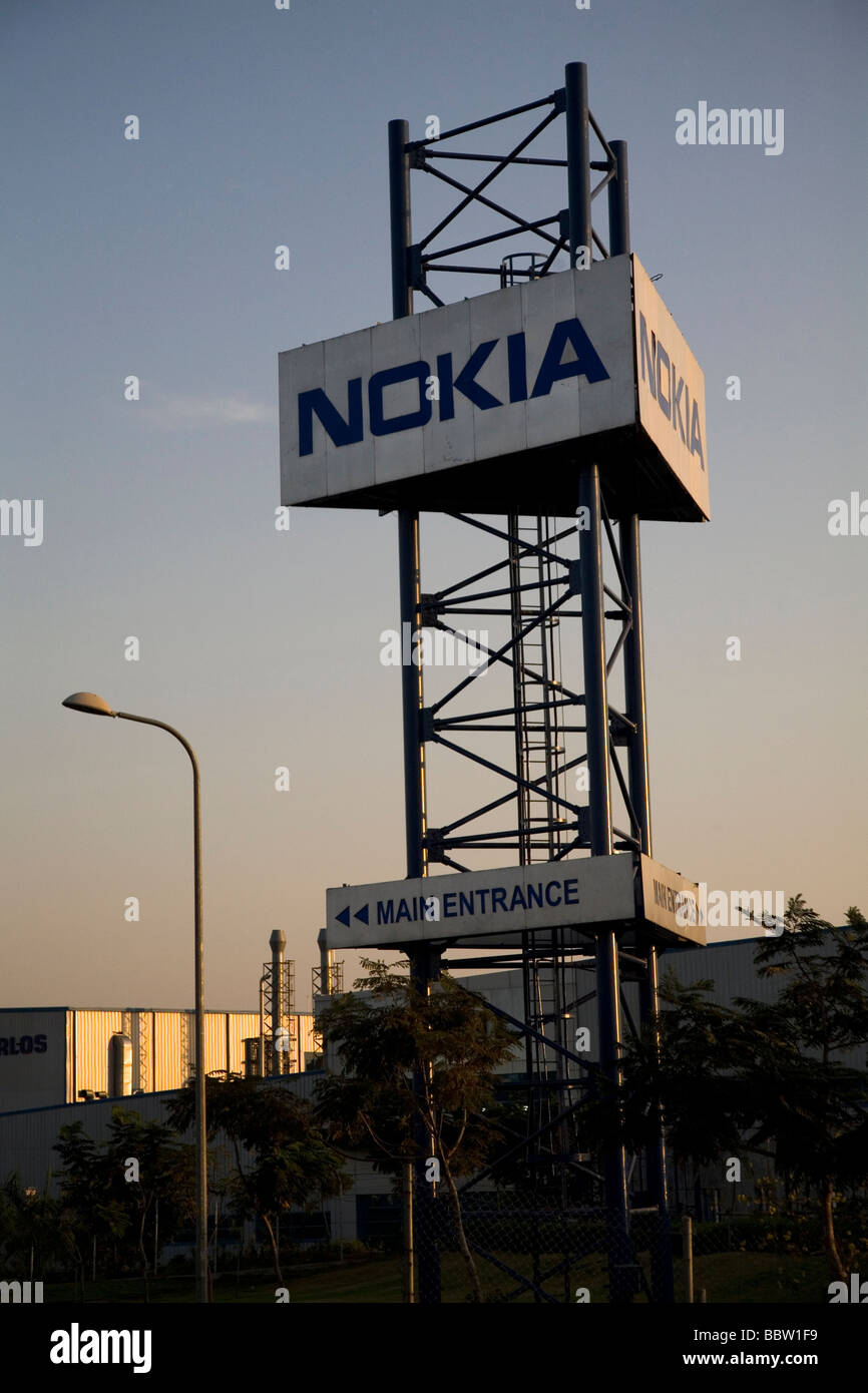Nokia logo hi-res stock photography and images - Alamy