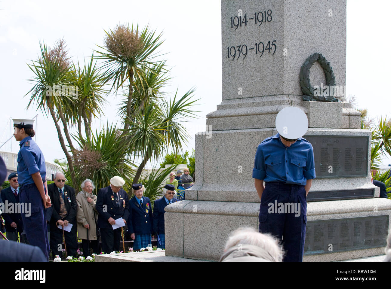 D day commemoration hi-res stock photography and images - Alamy