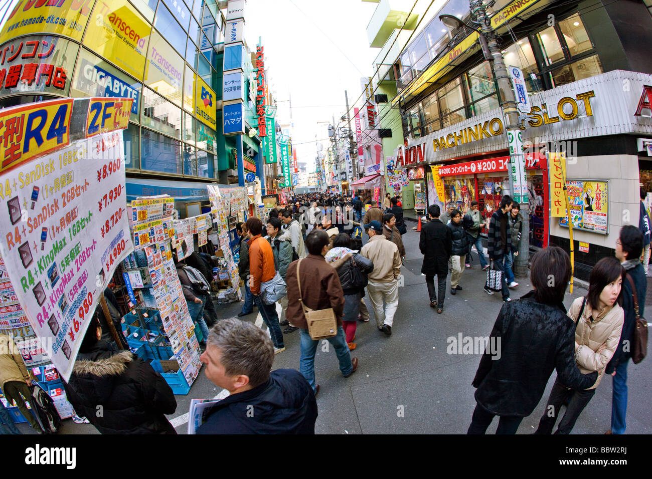 People outside shops in marketplace Stock Photo - Alamy