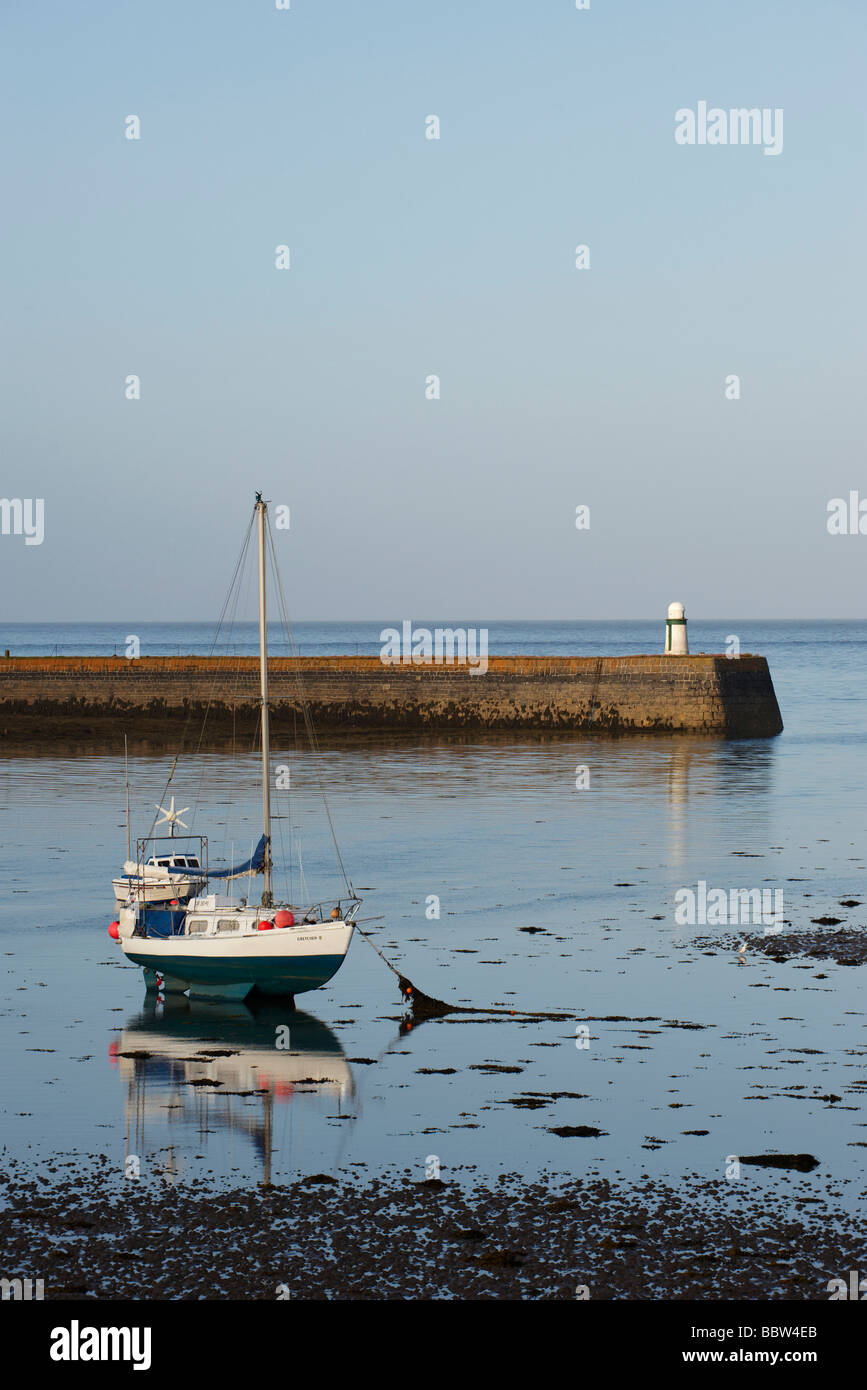 Isle of man yacht hi-res stock photography and images - Alamy
