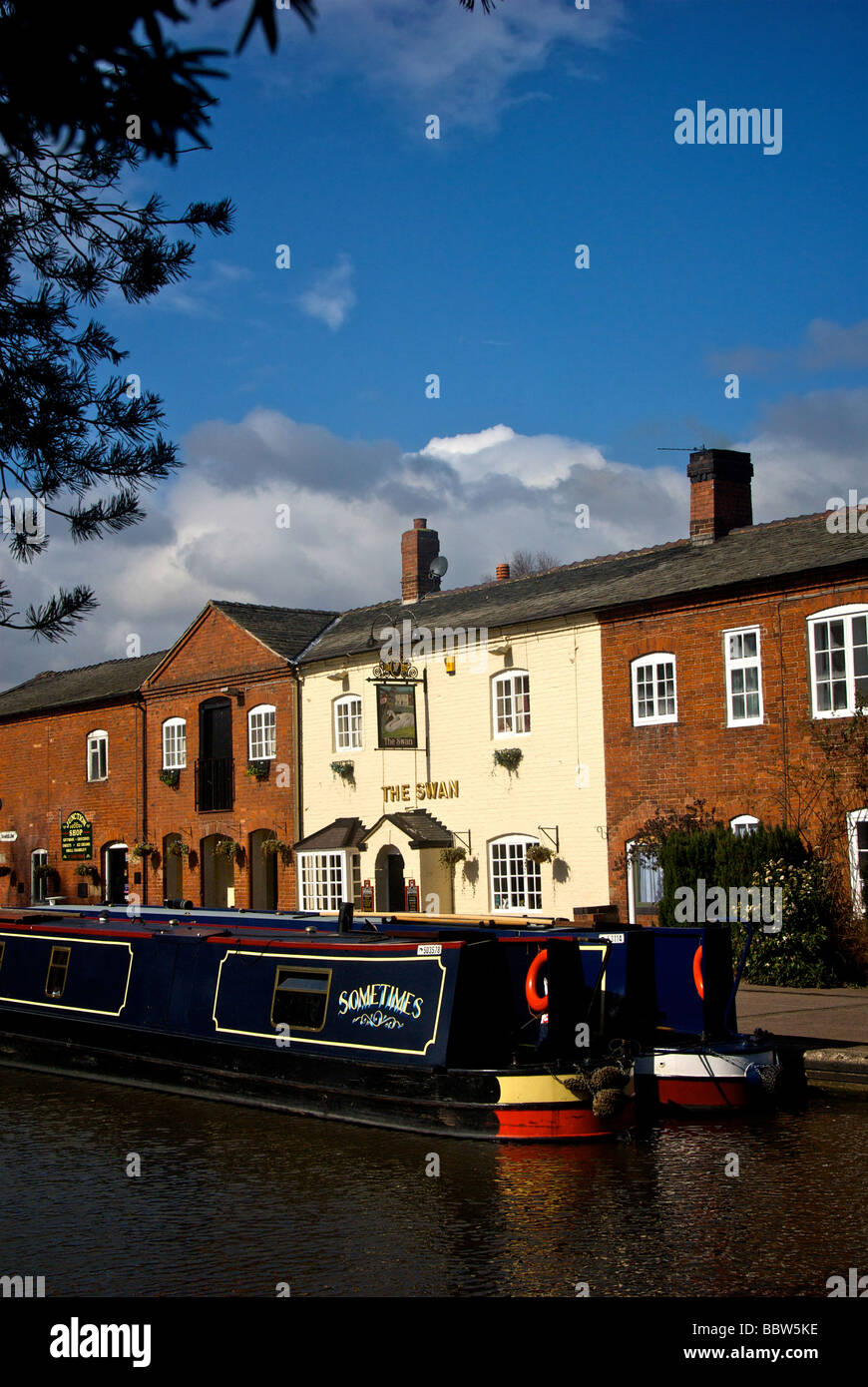 The swan fradley hi-res stock photography and images - Alamy