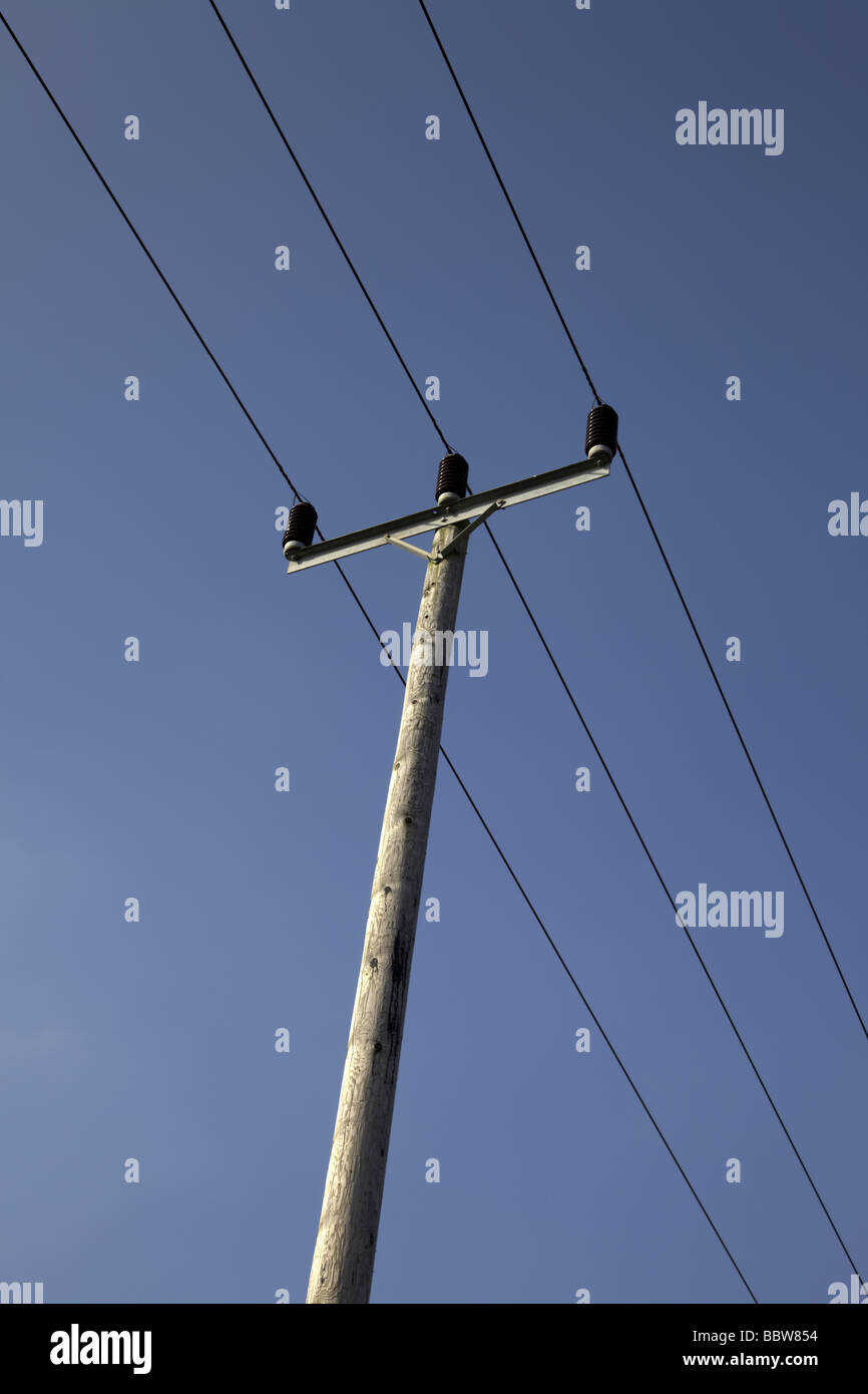 Overhead telephone cable hi-res stock photography and images - Alamy