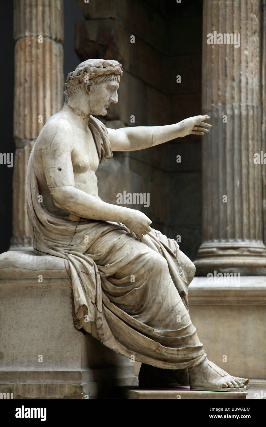 Germany Berlin Pergamon Museum Roman emperor s statue Stock Photo - Alamy