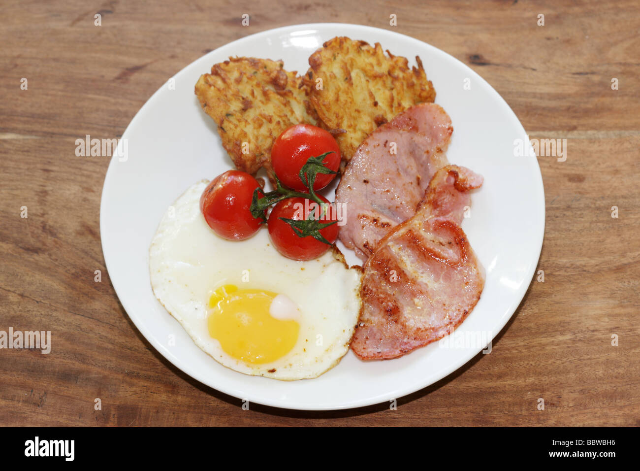 Full english breakfast hash brown hi-res stock photography and images ...
