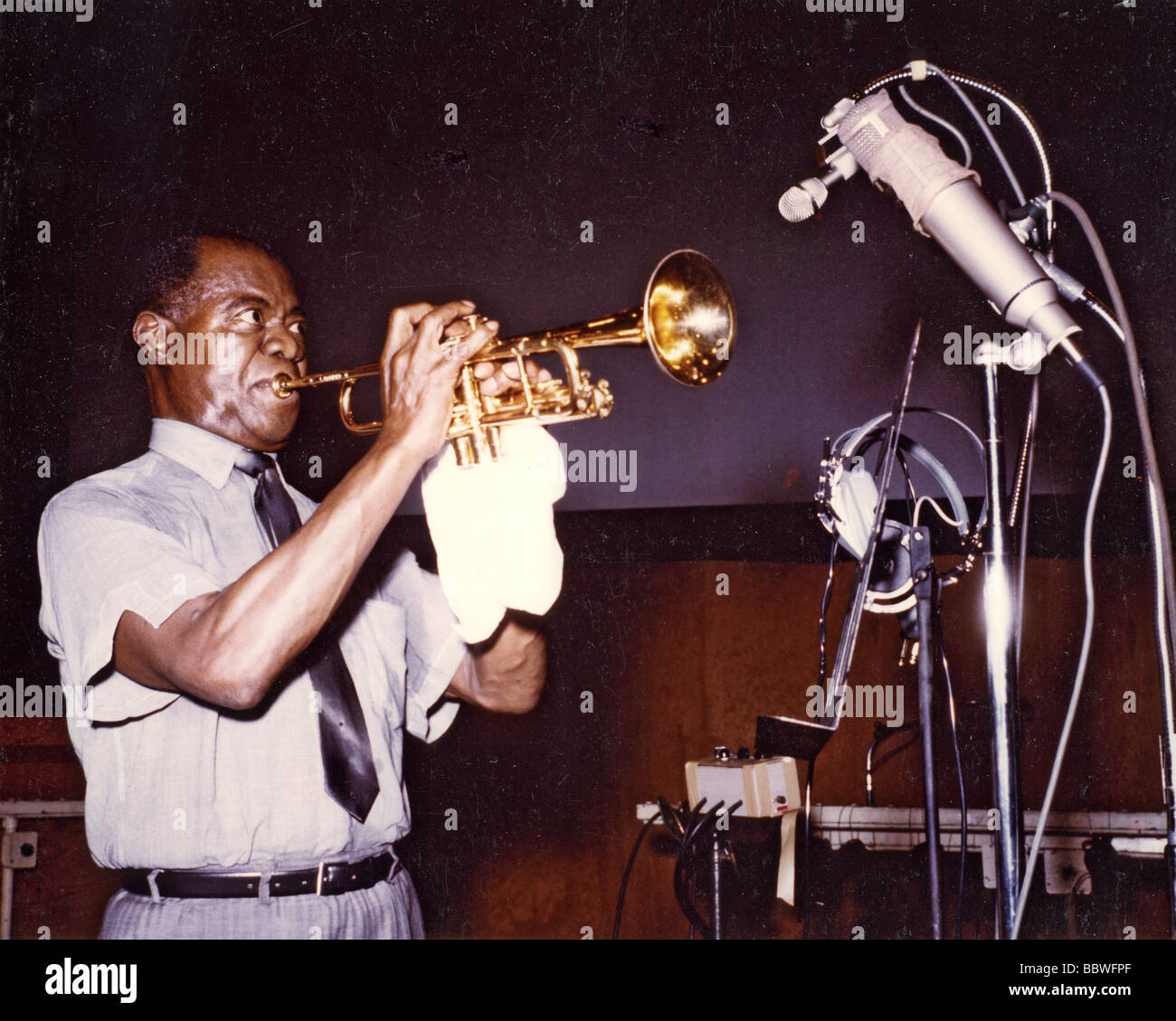 LOUIS ARMSTRONG - US jazz musician Stock Photo - Alamy