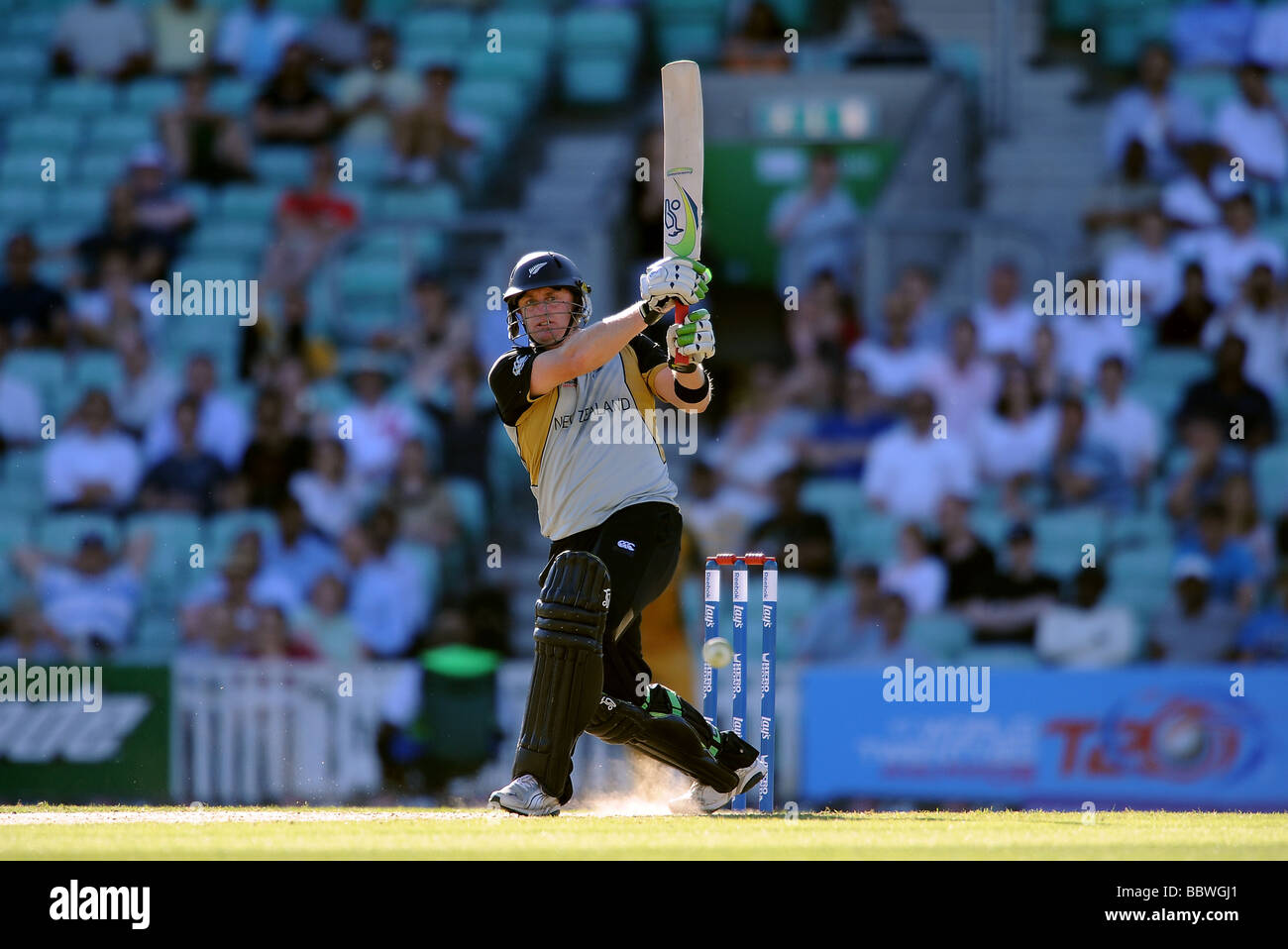 SCOTT STYRIS NEW ZEALAND THE OVAL LONDON ENGLAND 02 June 2009 Stock ...