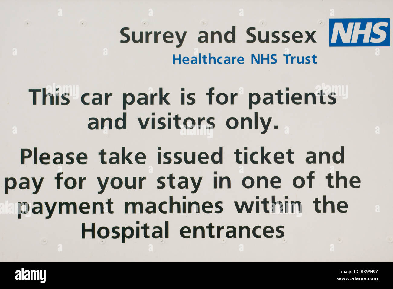 Hospital car parking hi-res stock photography and images - Alamy