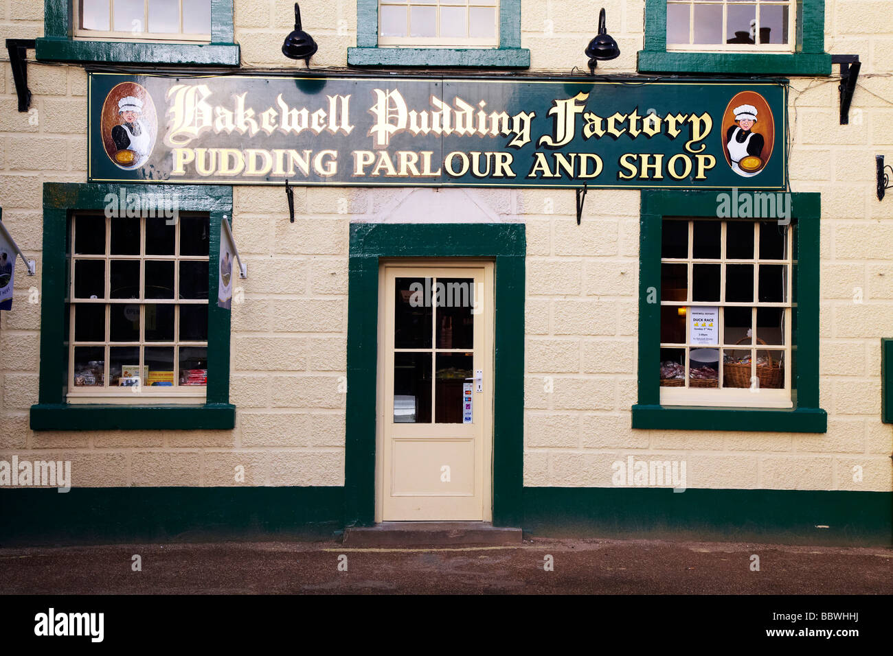 Bakewell pudding shop, pudding shop front Stock Photo - Alamy