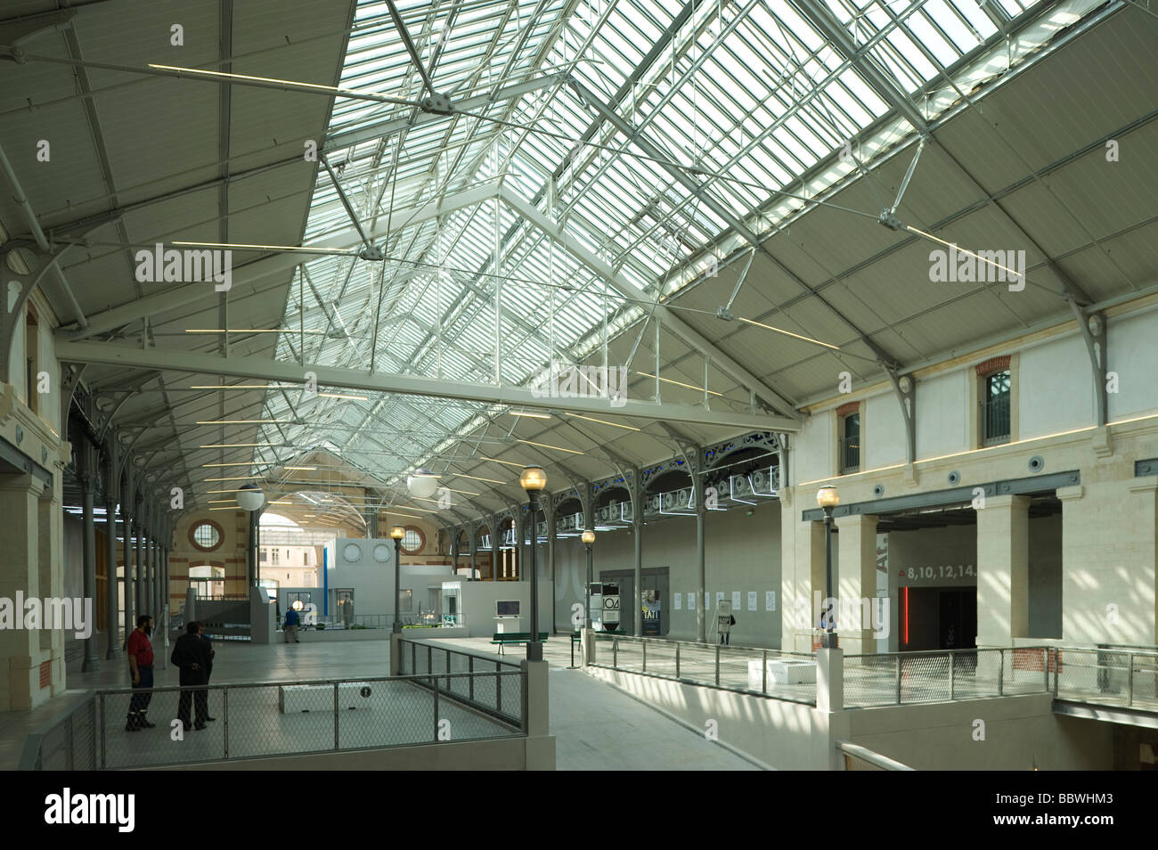 Paris Museum für Moderne Kunst Centquatre Le 104 Paris Museum of Modern ...