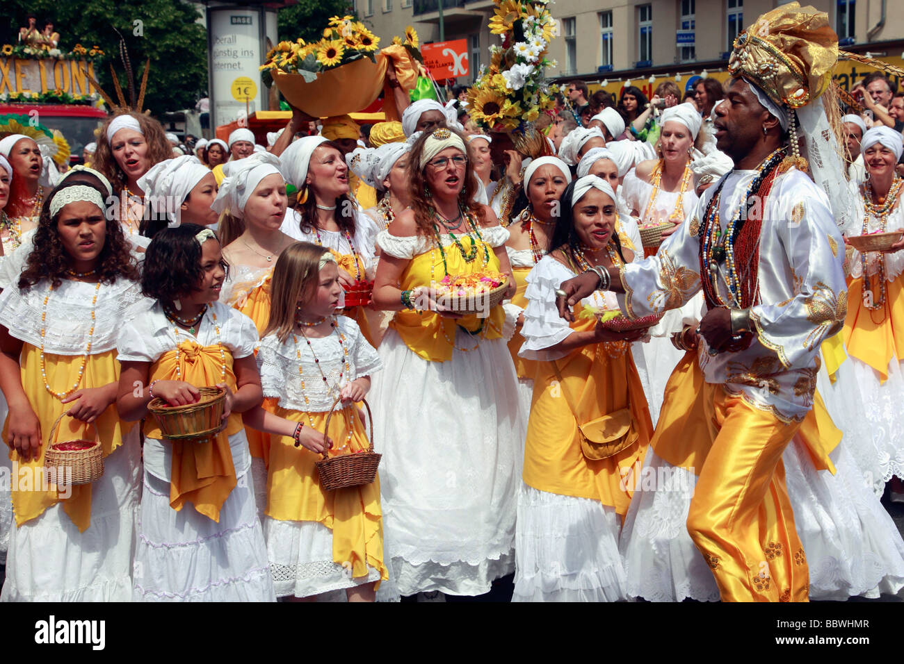 Germany Berlin Carnival of Cultures group of singers Stock Photo - Alamy
