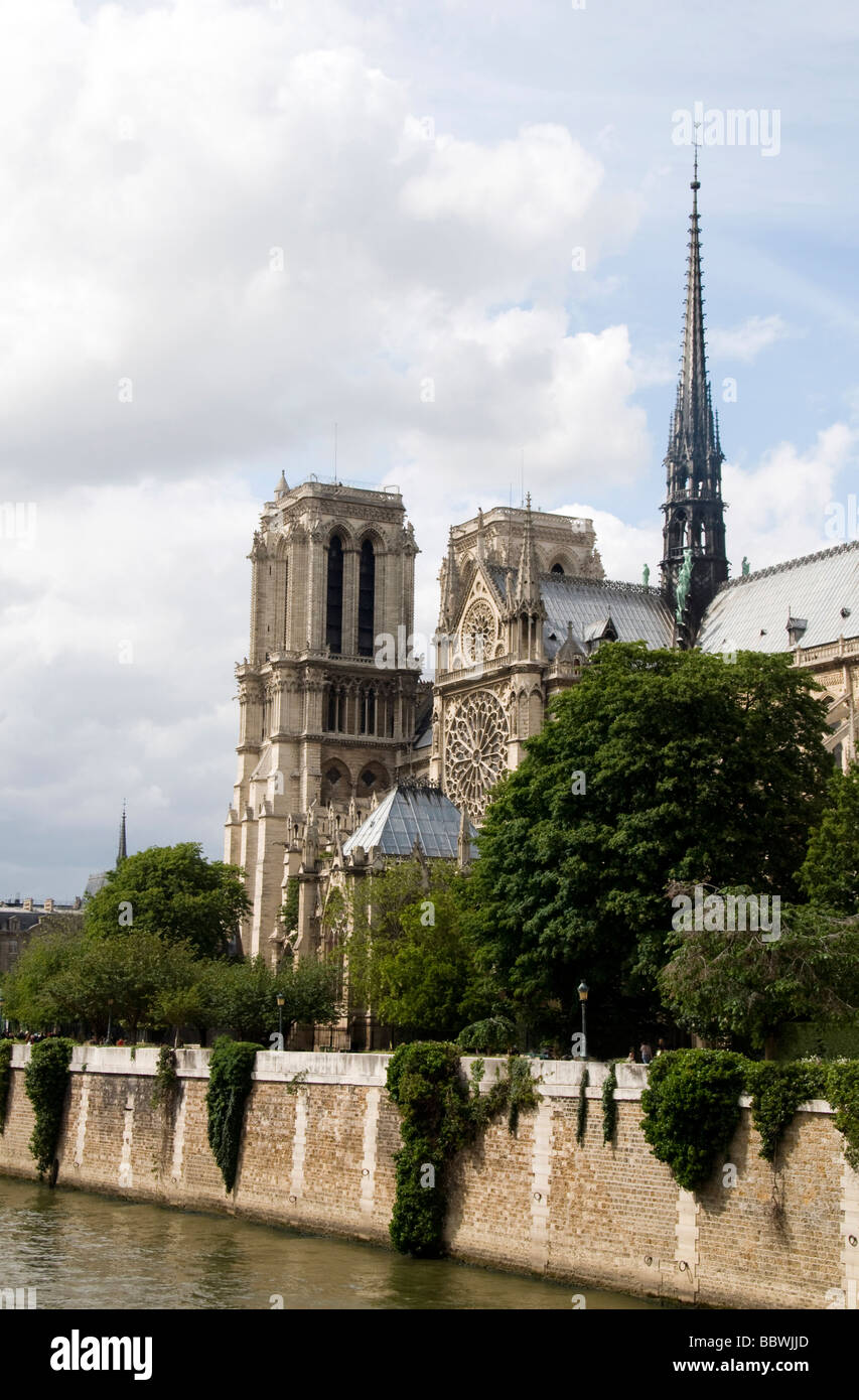 notre dame paris france cathedral gothic architecture apse ile de la ...