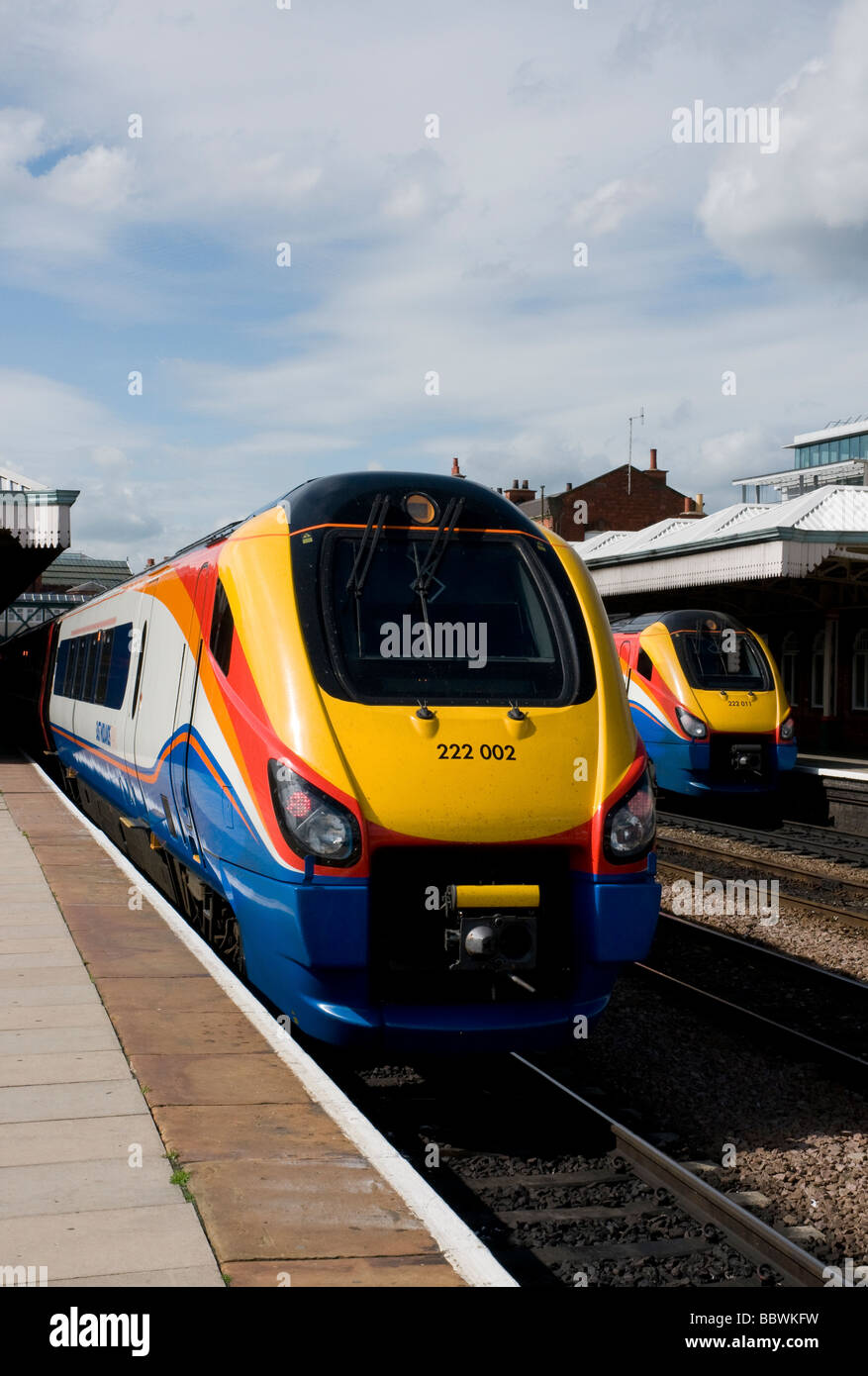 class 222 diesel multiple units 222 002 222 011 nottingham uk Stock ...
