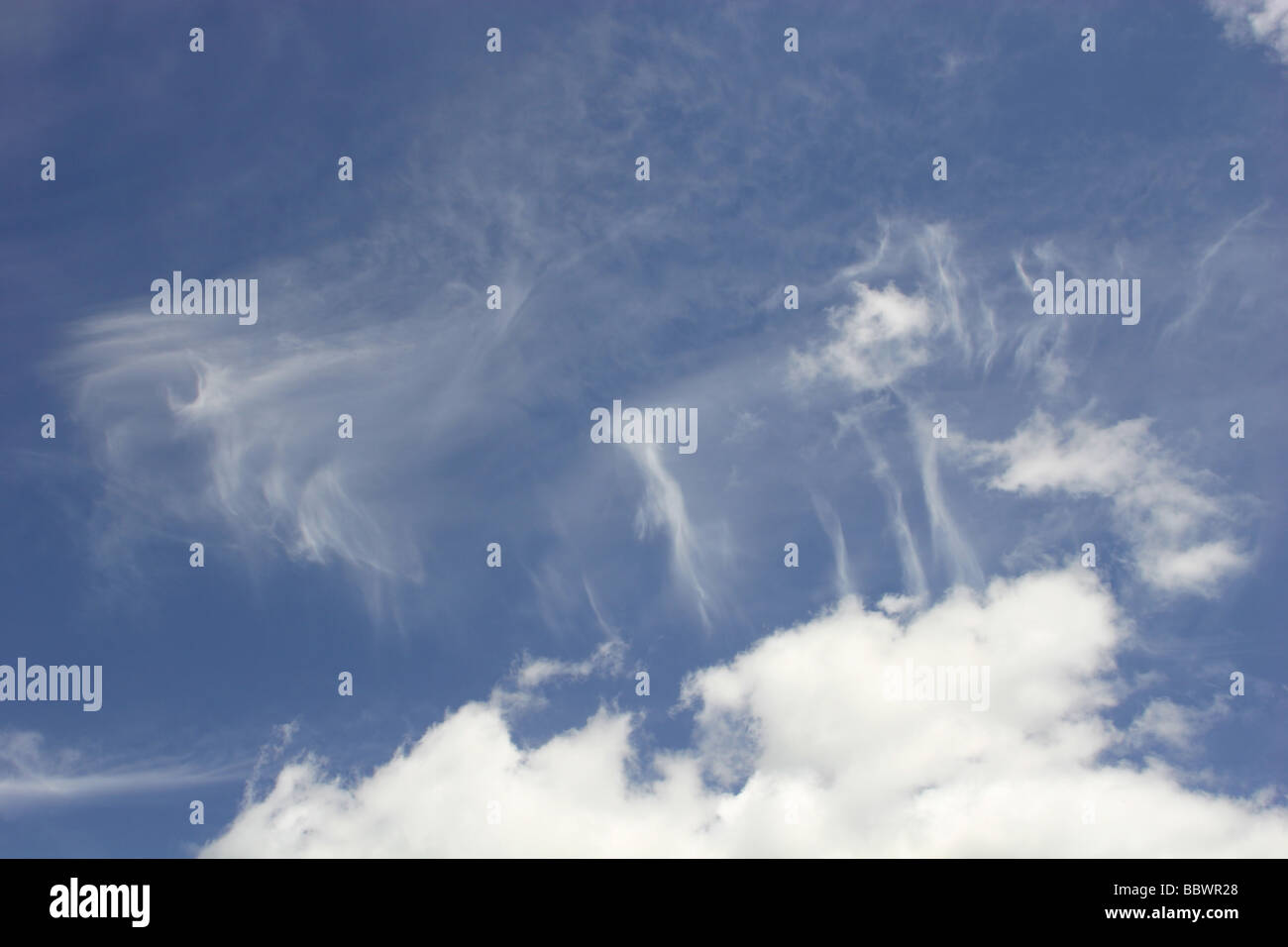 blue sky cloud formations Stock Photo - Alamy