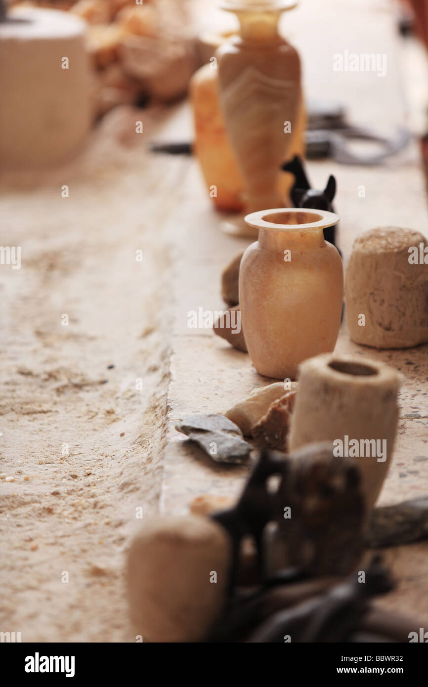 Alabaster jar egypt hi-res stock photography and images - Alamy