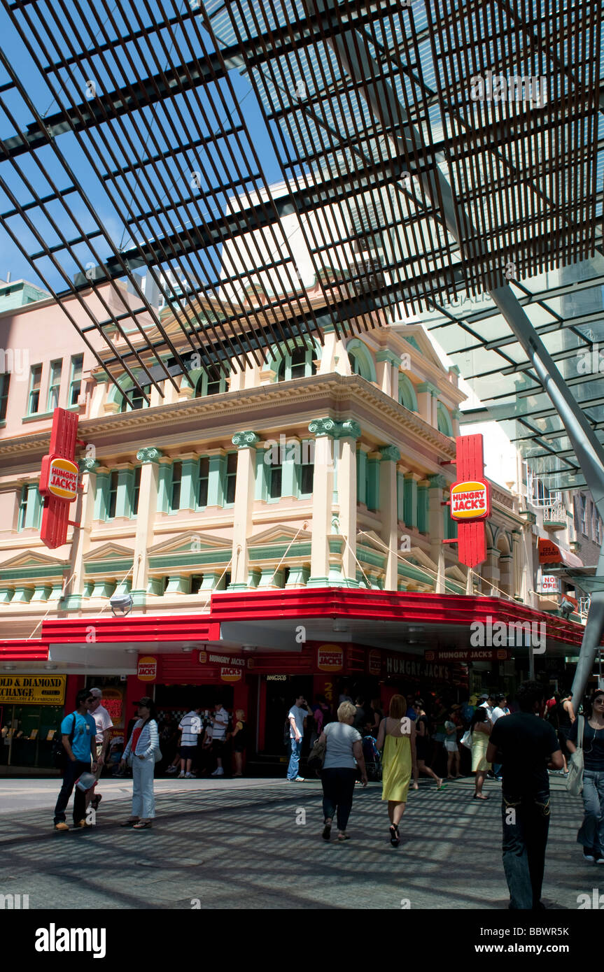 People on Queen Street Brisbane Australia Stock Photo - Alamy