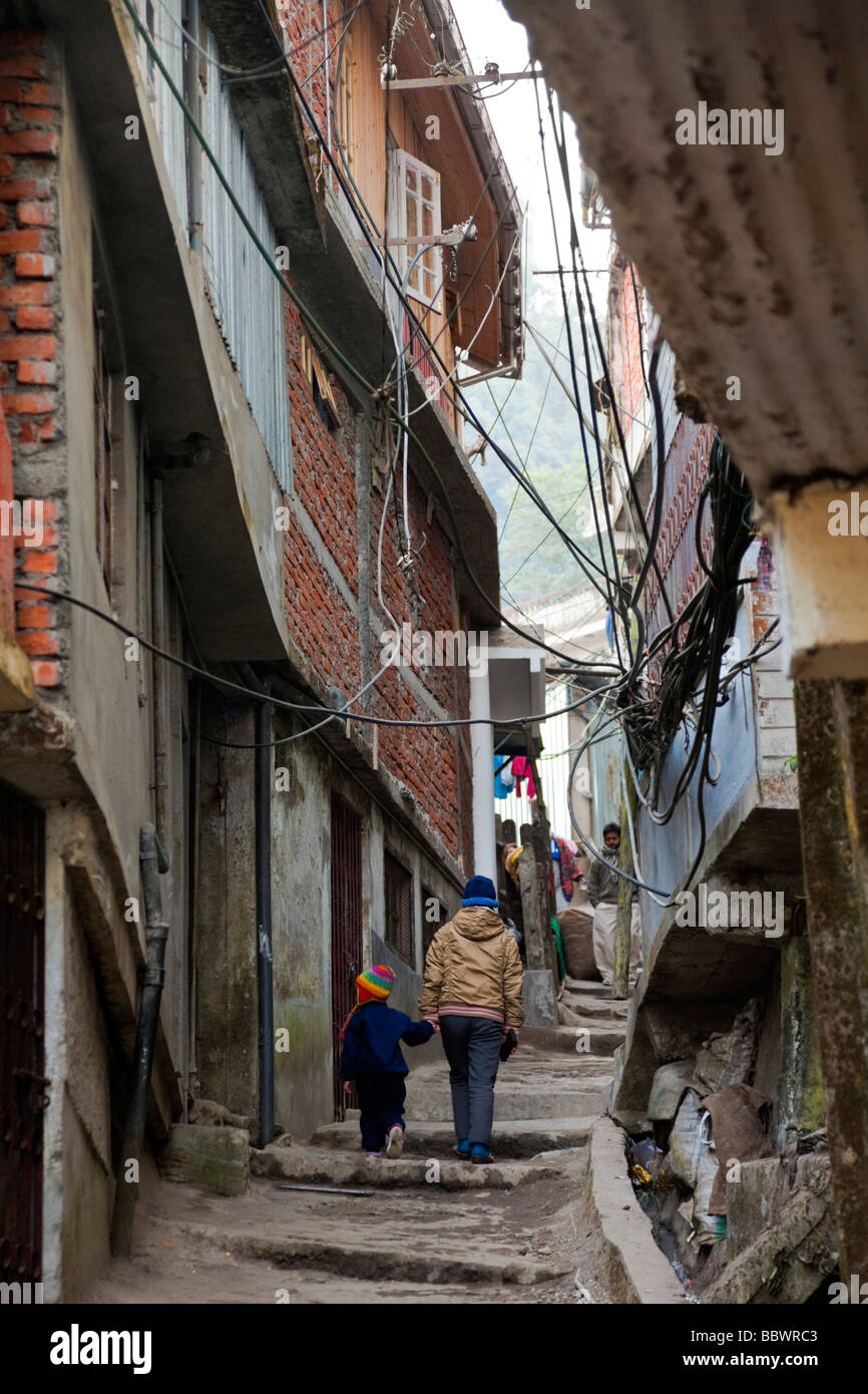 Winding backstreet alley, Darjeeling, India Stock Photo - Alamy