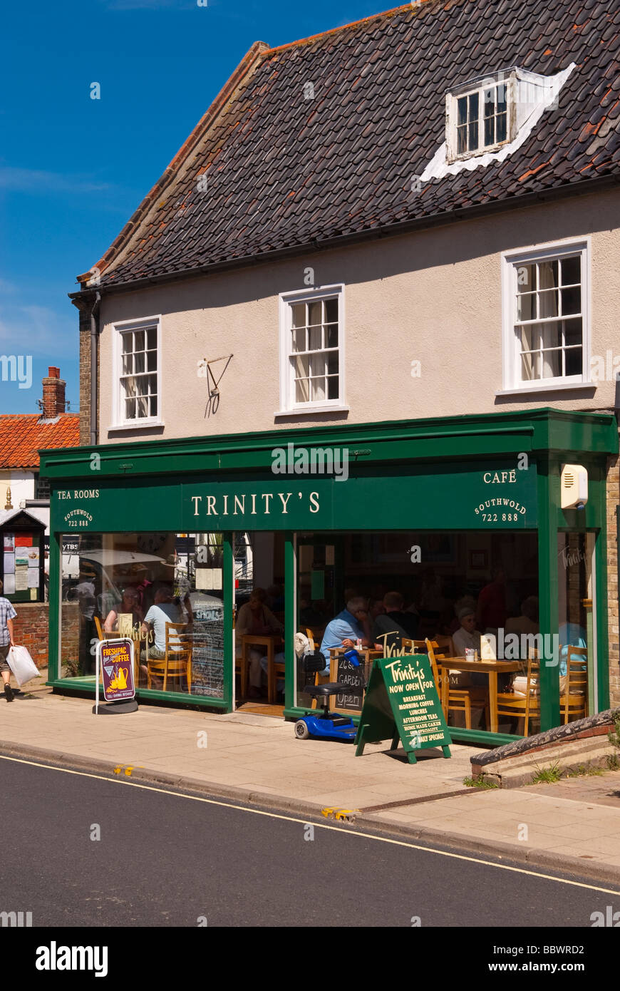Southwold High Street Shops Summer High Resolution Stock Photography ...