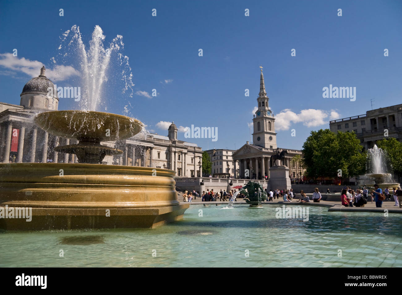 Trafalgar Square Fountain London UK Stock Photo - Alamy