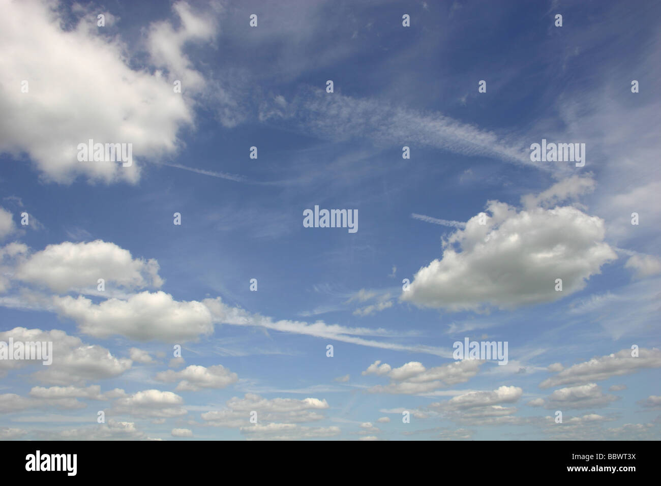 Colorful cloud formations hi-res stock photography and images - Alamy