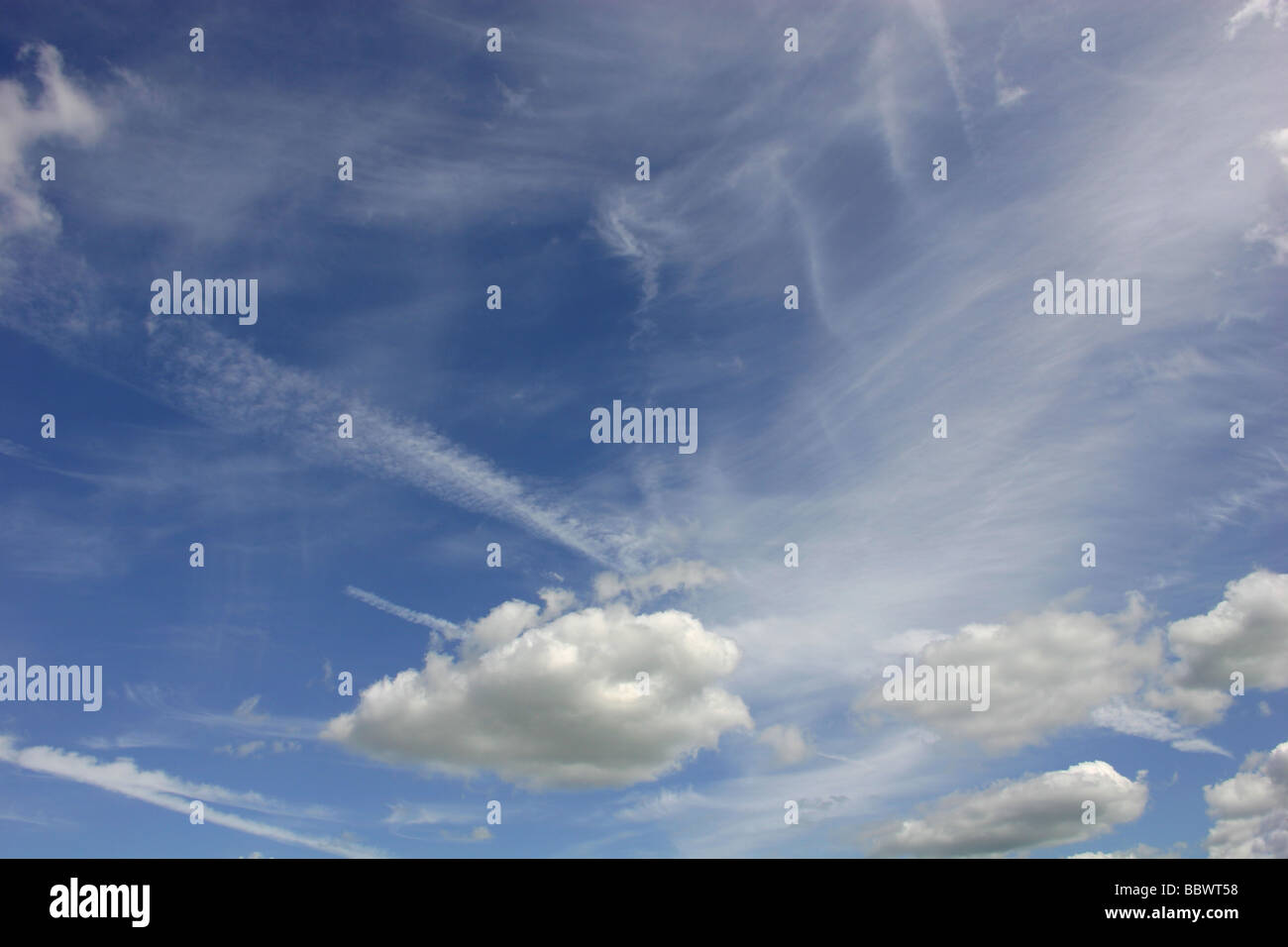 Cloud sun rain line hi-res stock photography and images - Alamy