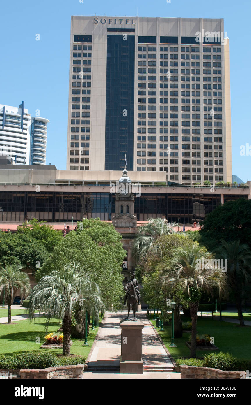 View of Anzac Square War Memorial and Sofitel Hotel, Brisbane ...