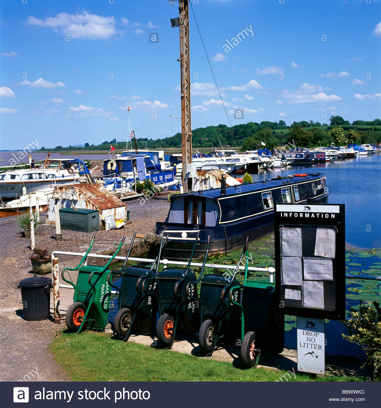 Gloucestershire Canal High Resolution Stock Photography and Images - Alamy