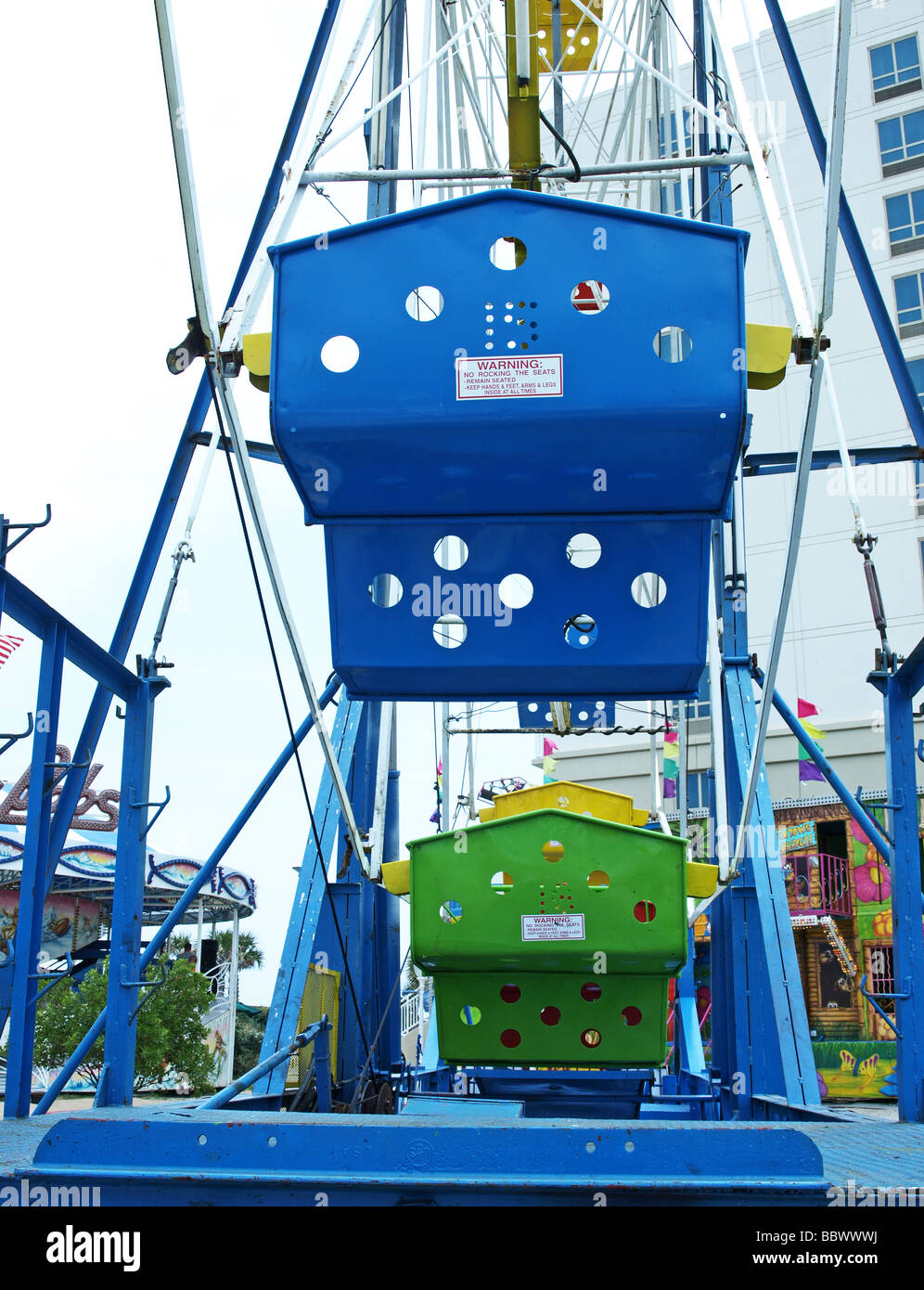 Ferris wheel seats hi-res stock photography and images - Alamy