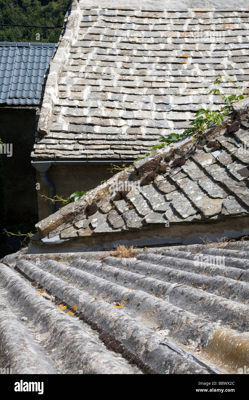 High sloping roof hi-res stock photography and images - Alamy