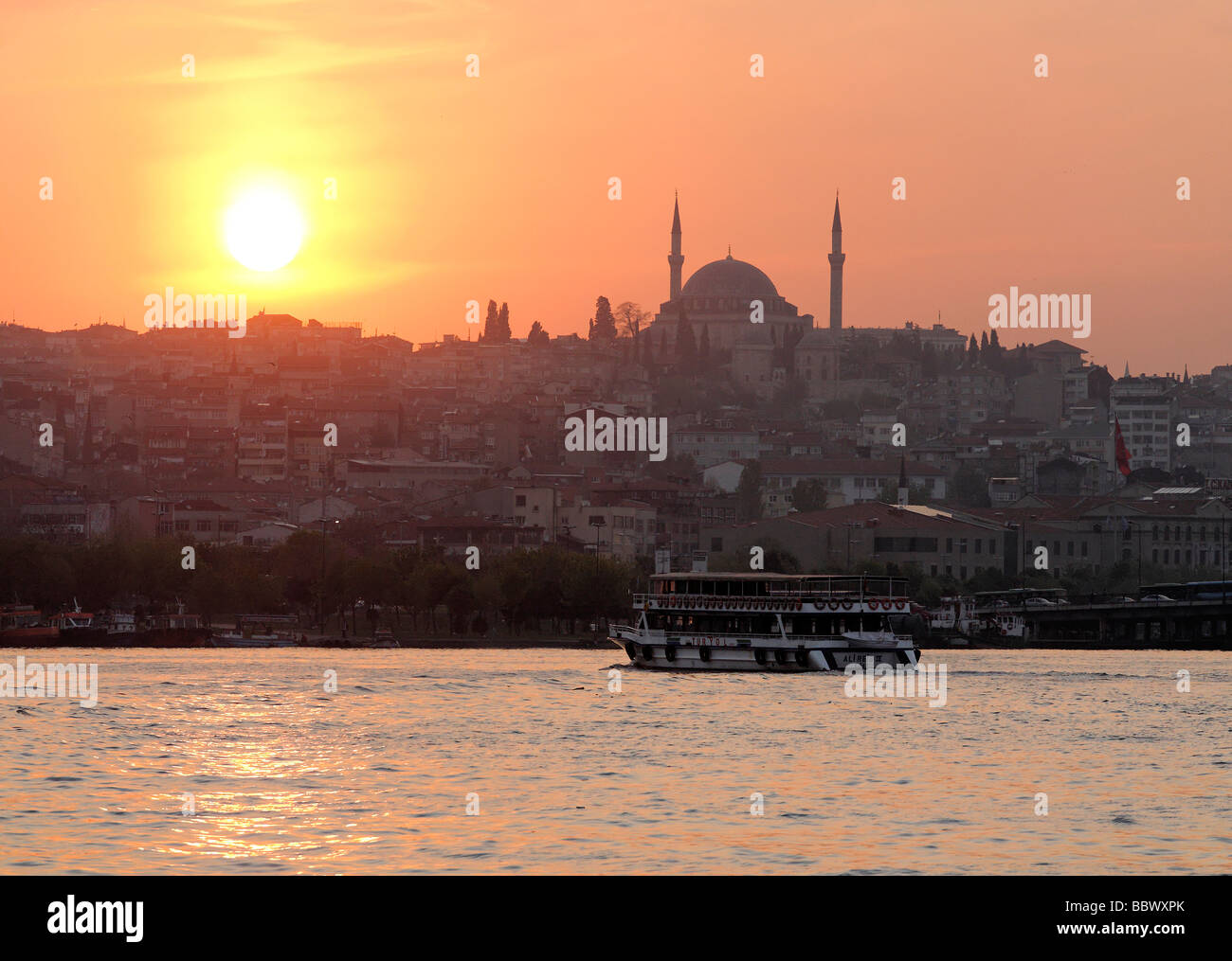 Sunset views istanbul hi-res stock photography and images - Alamy