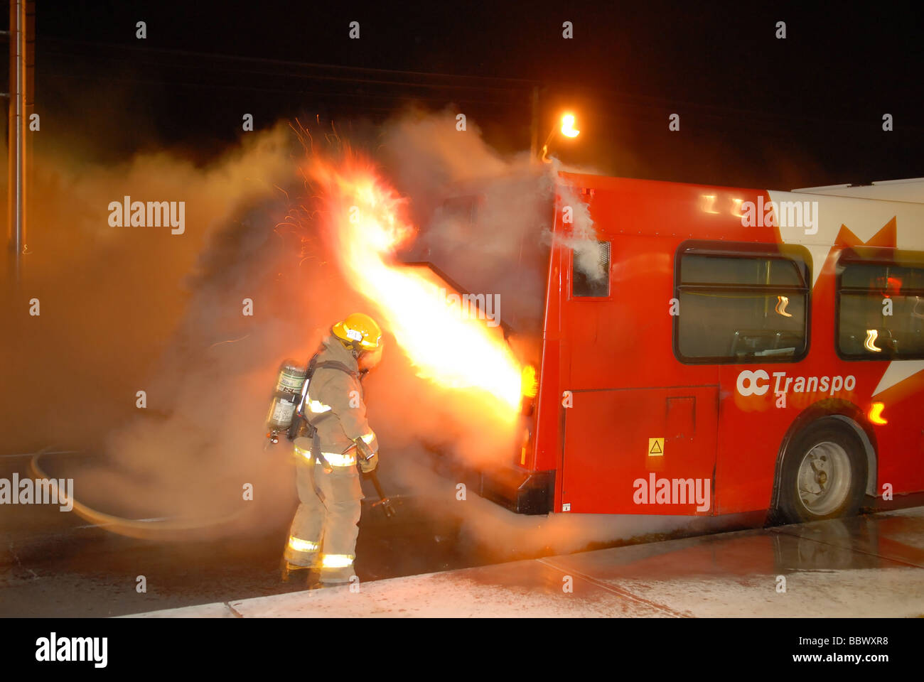 Bus engine hi-res stock photography and images - Alamy