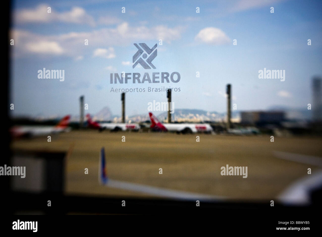 Airport terminal galeao hi-res stock photography and images - Alamy