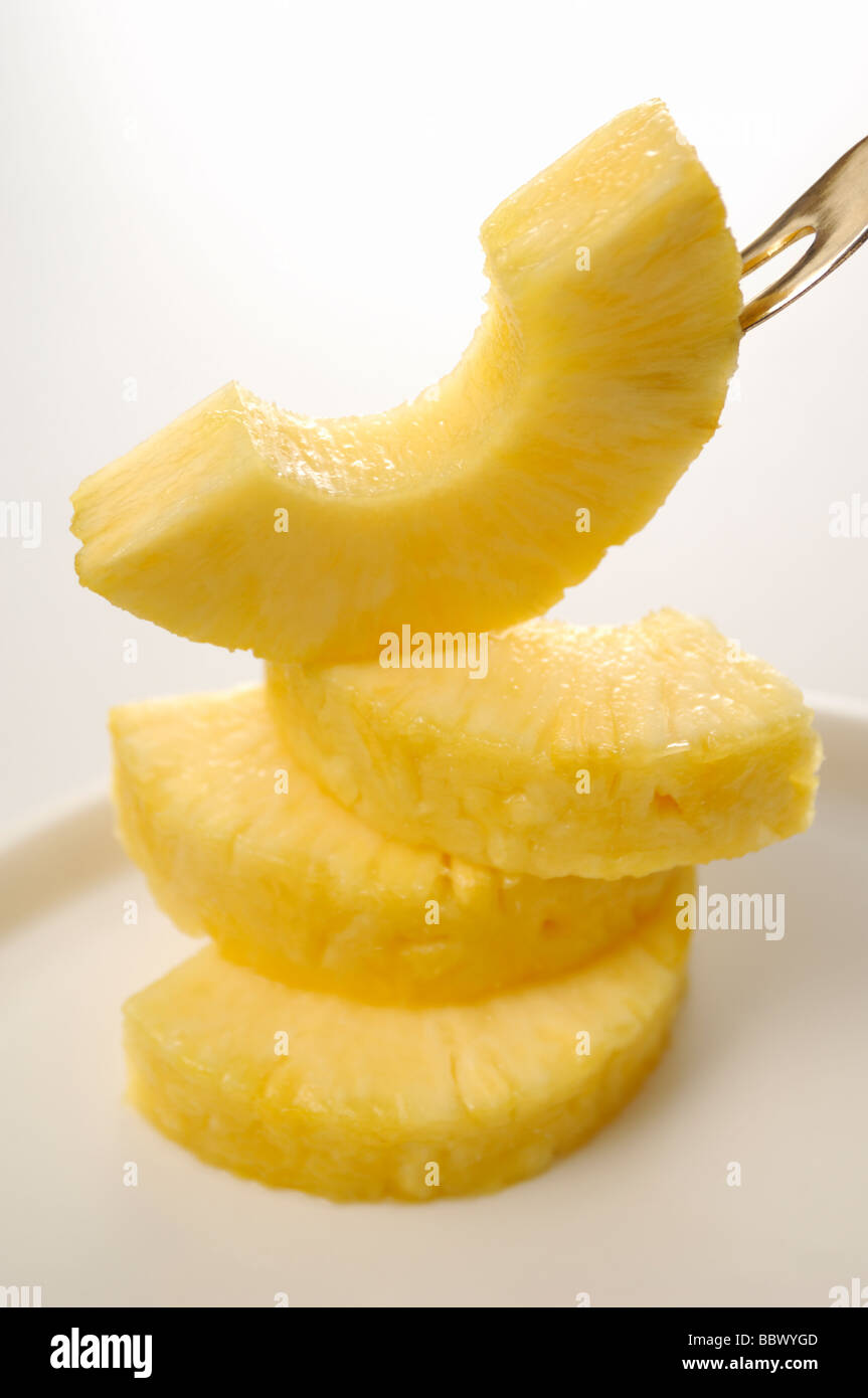 Cut fruits pineapple hi-res stock photography and images - Alamy