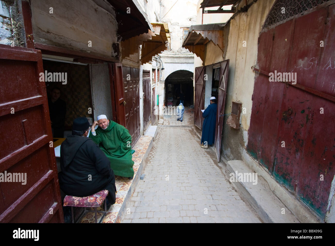 Narrow alley fes morocco hi-res stock photography and images - Alamy