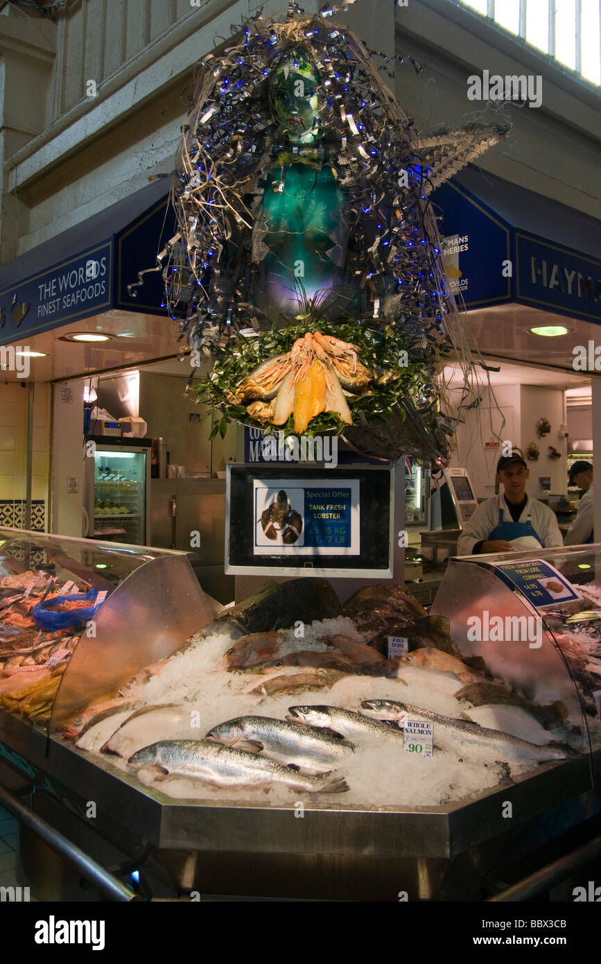 Indoor fish market hi-res stock photography and images - Alamy