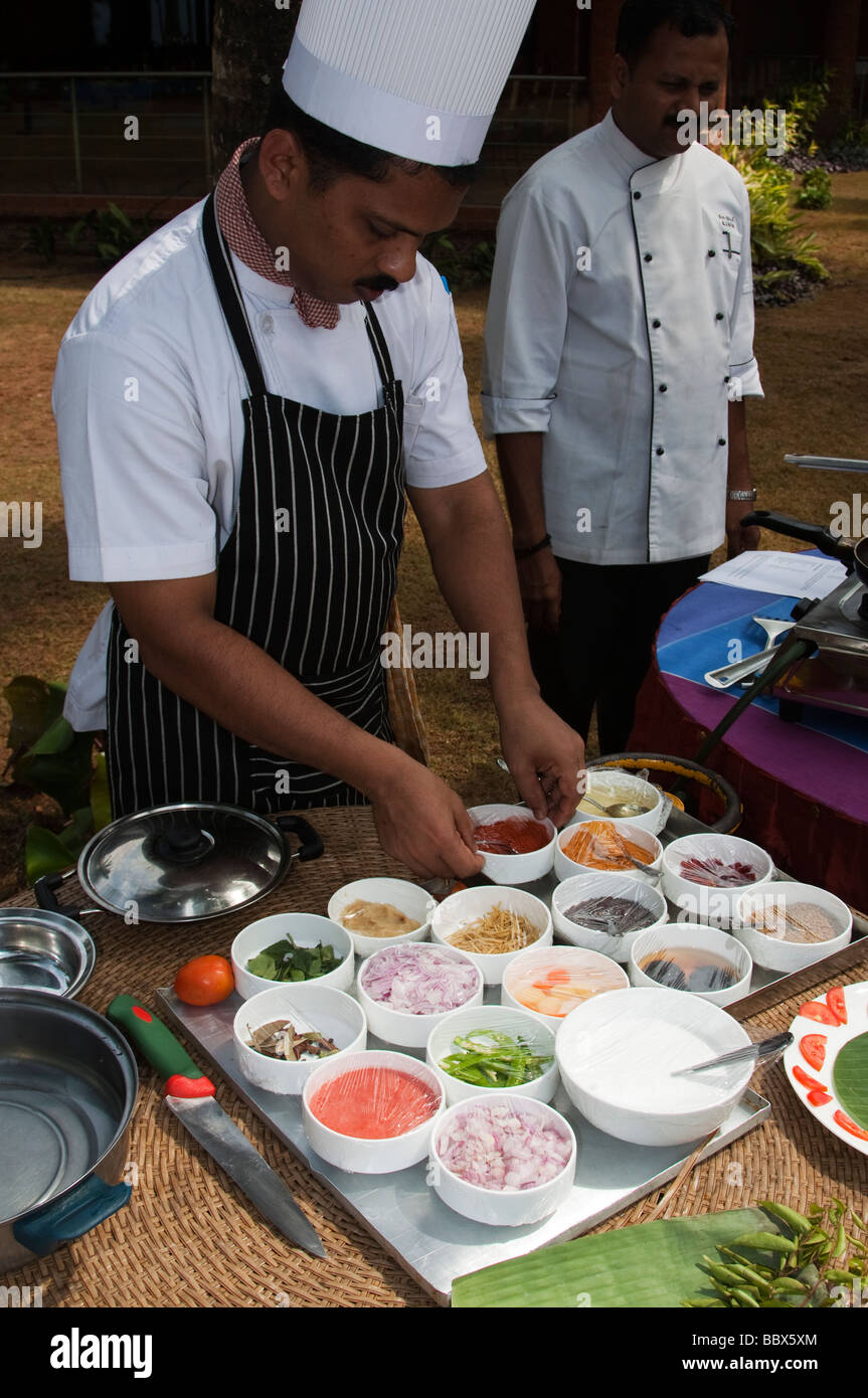 Indian chefs hi-res stock photography and images - Alamy