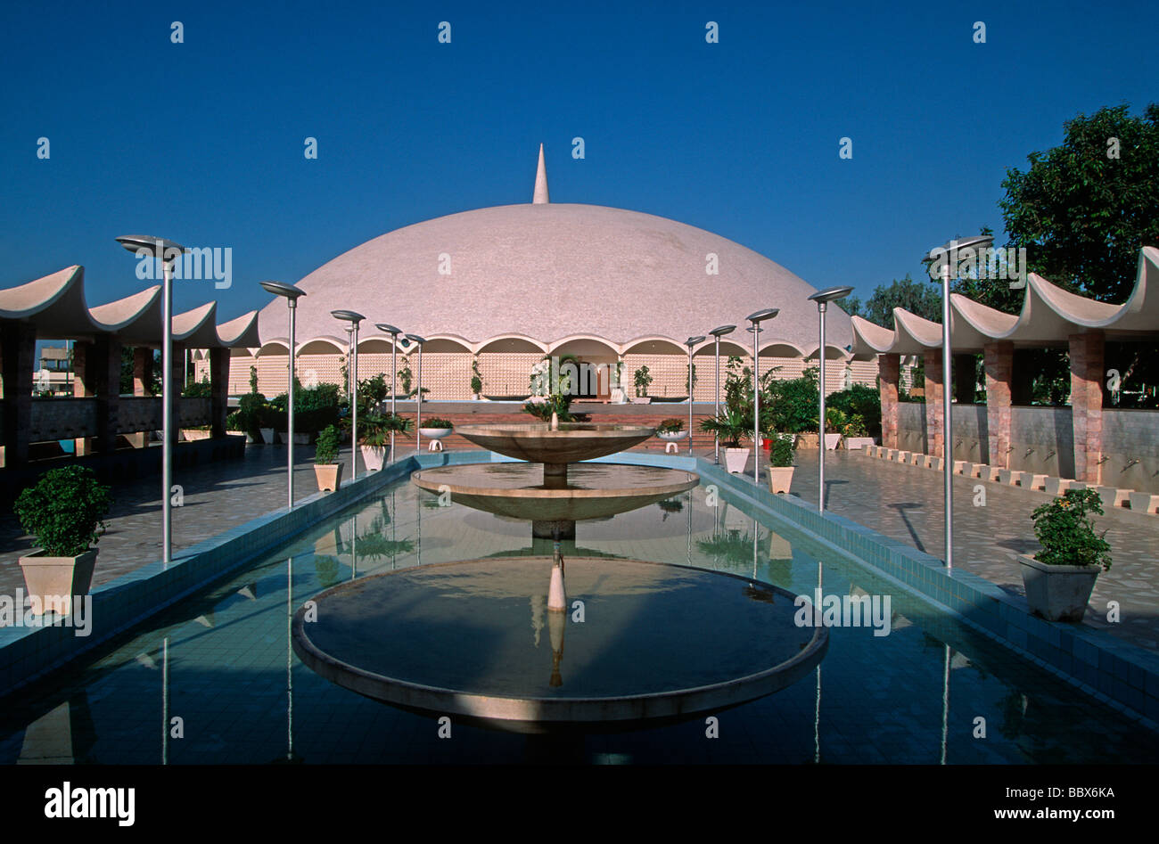 Pakistan Sind Region Karachi Defence Society Mosque Stock Photo - Alamy