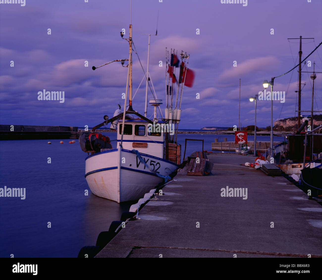 Blurred harbor view defocused boats hi-res stock photography and images ...