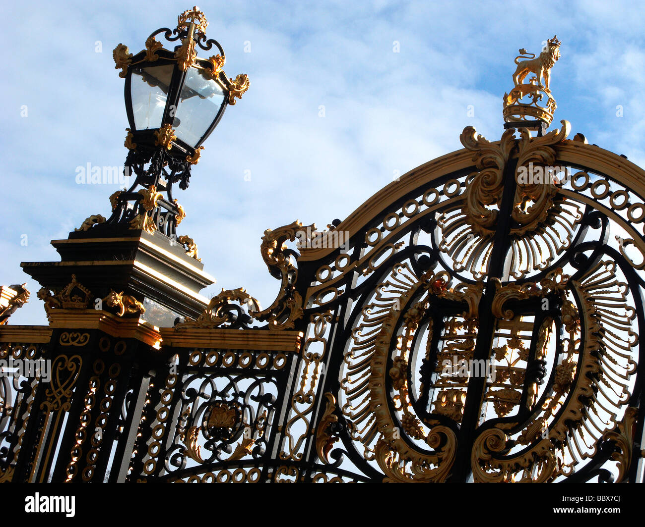 CANADA GATE TO GREEN PARK LONDON Stock Photo - Alamy