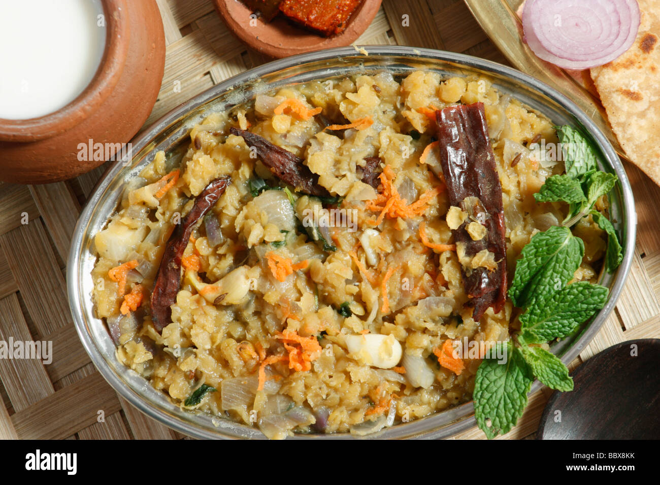 Daal mash hi-res stock photography and images - Alamy